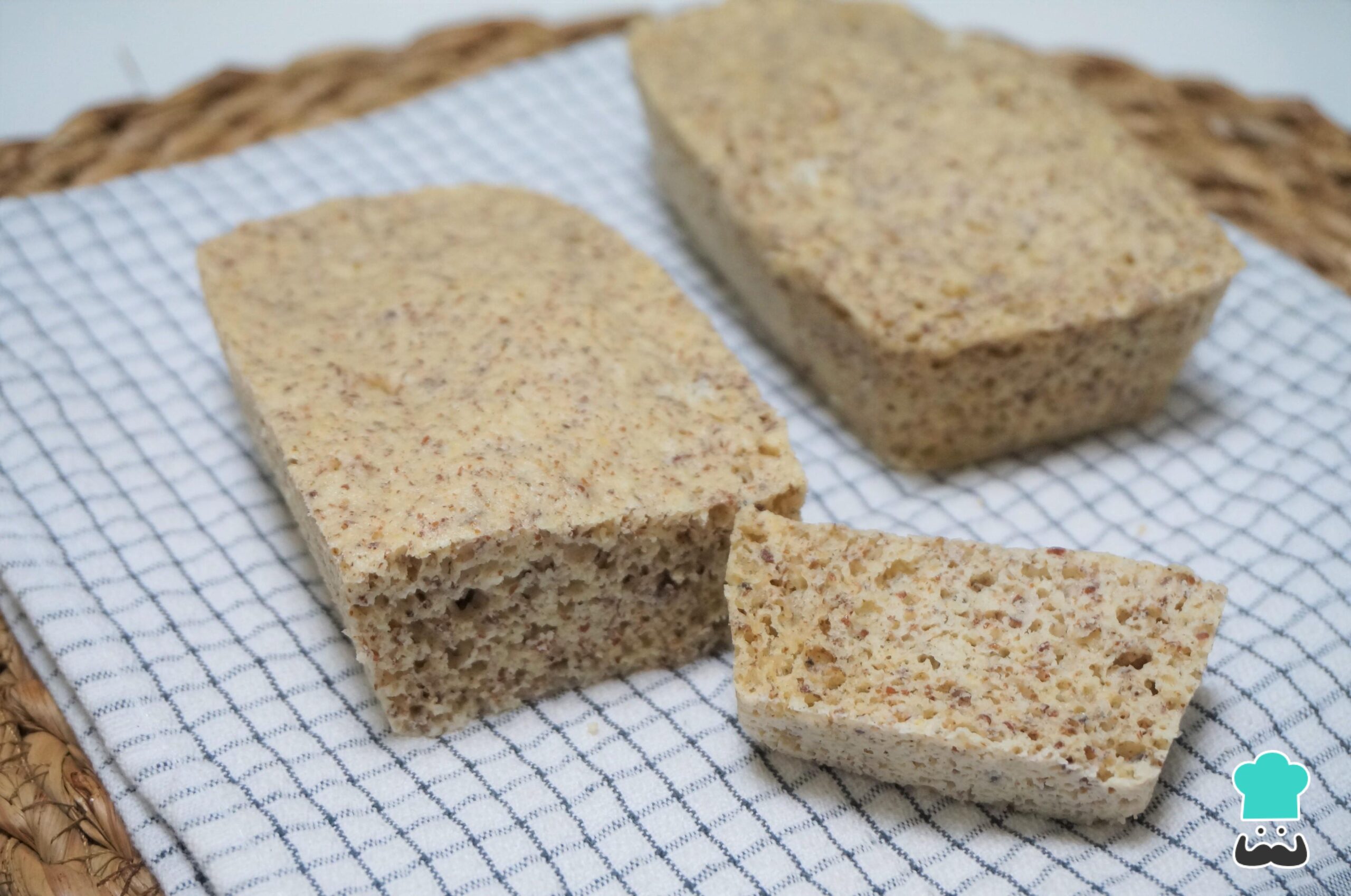 Receta fácil de pan keto en el microondas sin utilizar almendras